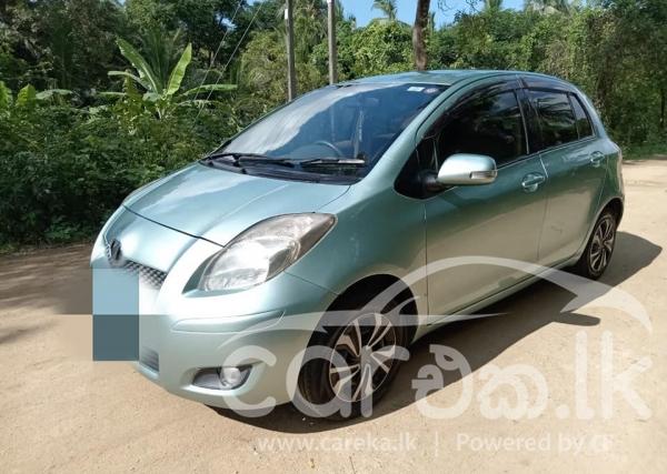 TOYOTA VITZ 2008 | Careka.lk