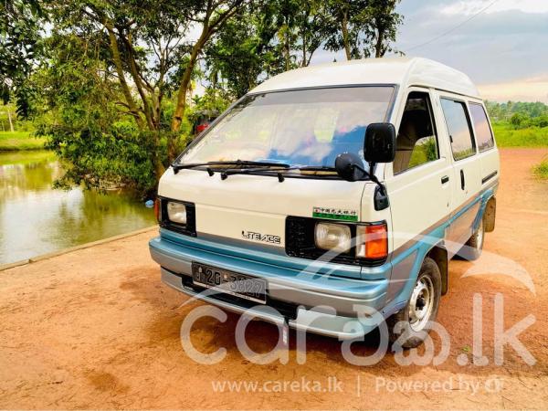 TOYOTA LITEACE 1986 | Careka.lk