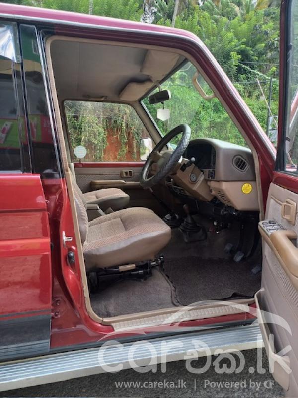 TOYOTA LAND CRUISER 1995 | Careka.lk