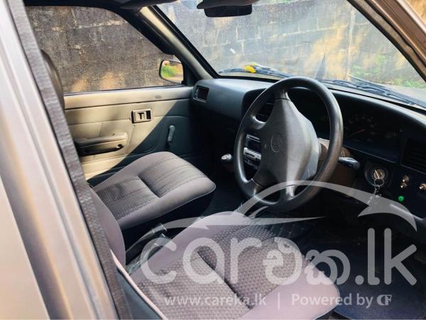 TOYOTA HILUX LN85 1996 | Careka.lk