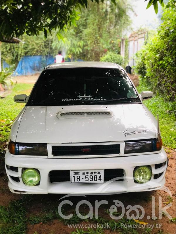 MAZDA FAMILIA 323 1990 | Careka.lk