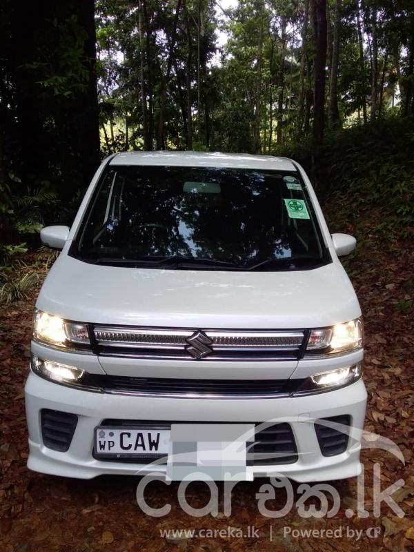 SUZUKI WAGON R PREMIUM 2017 | Careka.lk