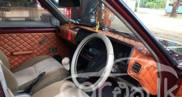 TOYOTA COROLLA DX WAGON 1984 | Careka.lk