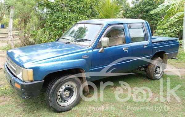 TOYOTA HILUX 1987 | Careka.lk