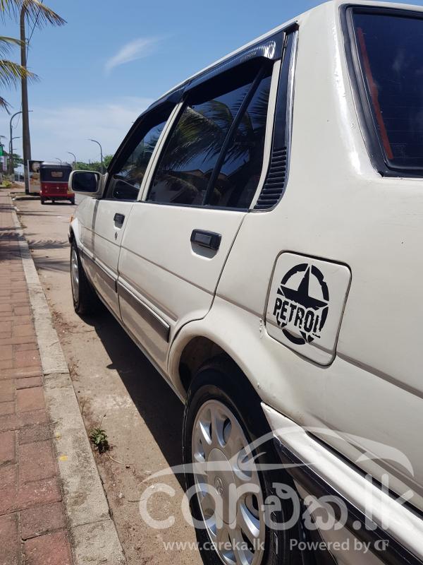 TOYOTA COROLLA AE81 1986 | Careka.lk