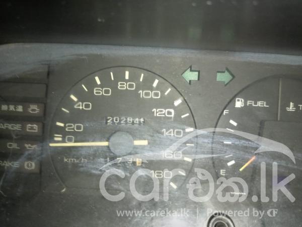 TOYOTA COROLLA AE81 1986 | Careka.lk