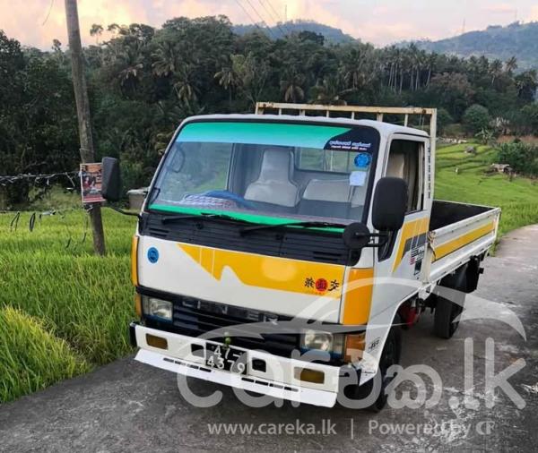 MITSUBISHI CANTER 1990 | Careka.lk